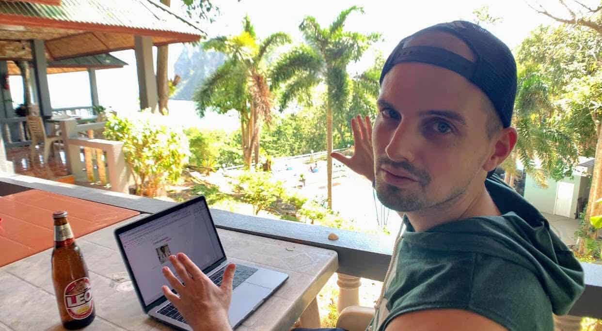 Living Freely with Freelance Writer Mitch Glass